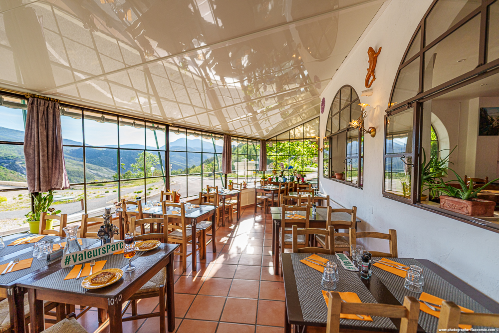 Restaurant du Point Sublime dans les Gorges du Verdon - Auberge du ...